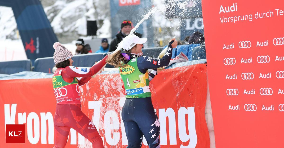 Panne bei der Siegerehrung! Julia Scheib bekam Hilfe von Lara Gut-Behrami